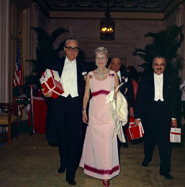 Florida Memory • Mrs. Marjorie Merriweather Post with Hon. Frederick ...