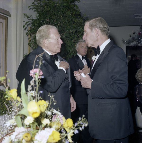 Florida Memory • Wally Findlay with C.V. Whitney at Findlay Galleries ...