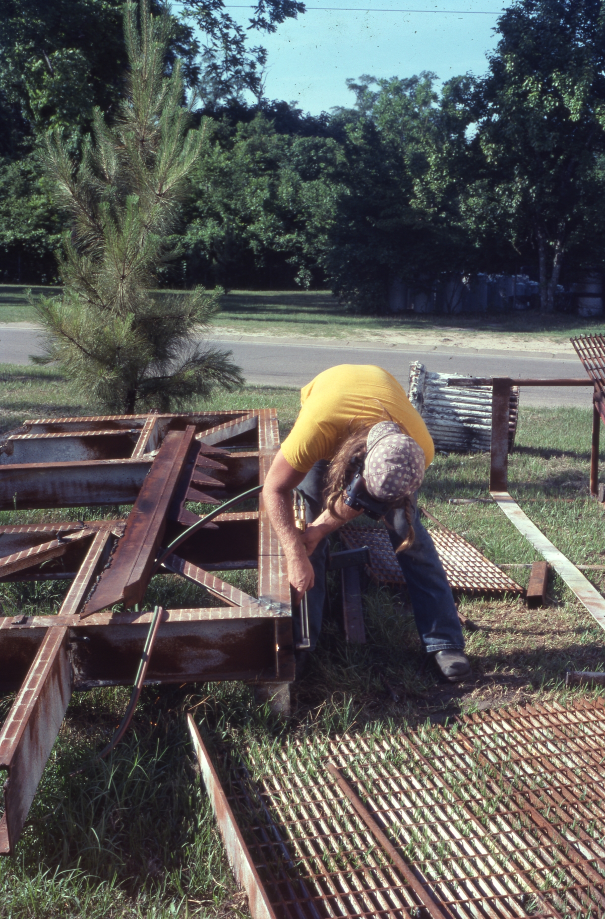 Florida Memory • FSU Sculpture Department head Charles Hook assembling ...