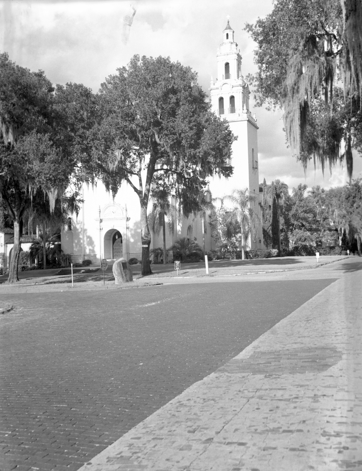 Florida Memory • Knowles Memorial Chapel at Rollins College in Winter Park.