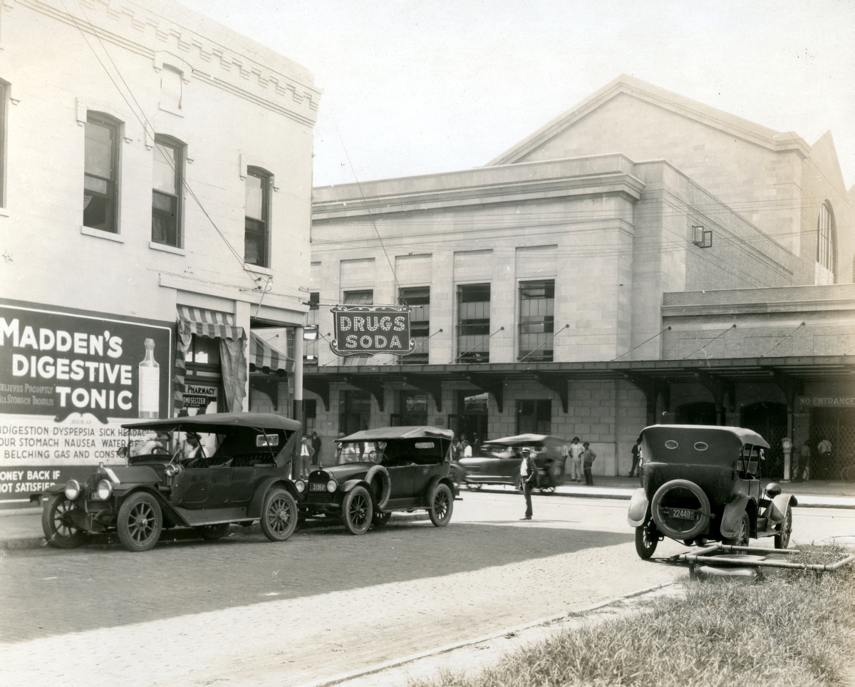 Florida Memory • Looking south from Johnson Street at the Union Station ...