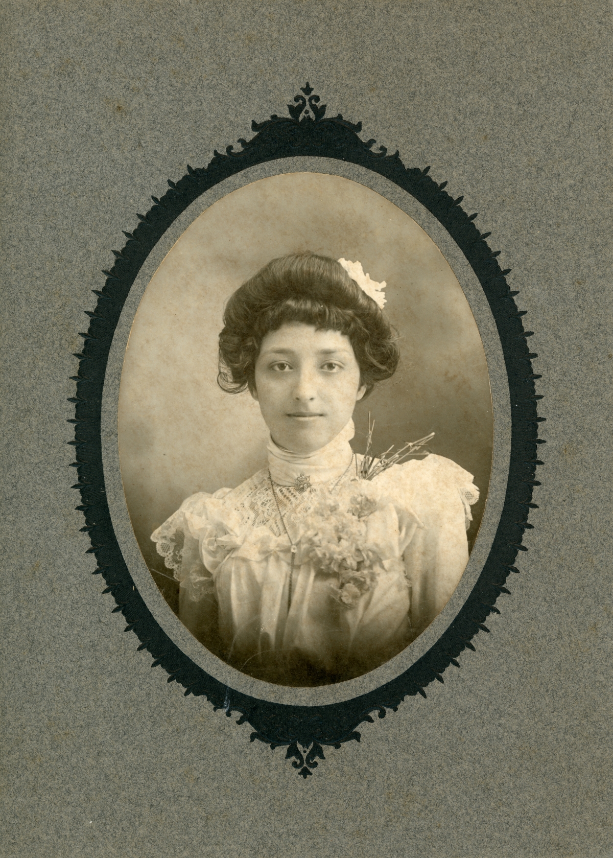 Florida Memory • Portrait of Grace E. Riggs.