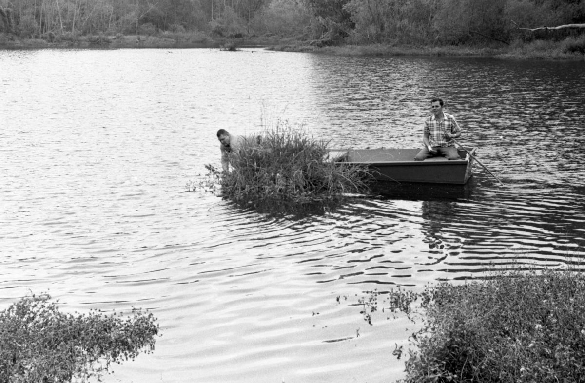 Florida Memory • City draining lake near murder scene in Tallahassee to ...