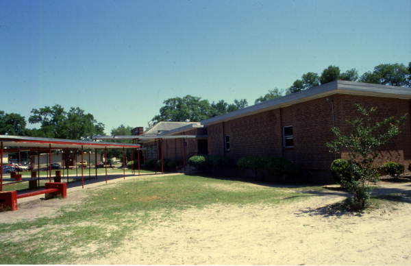 Florida Memory • View showing a Dunnellon High School building.