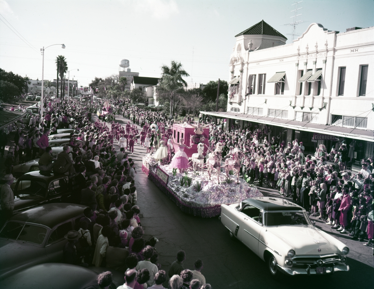 Florida Memory • Float in the Florida Citrus Exposition parade in ...