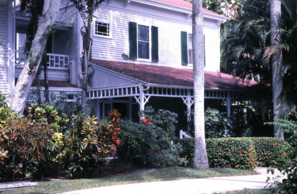Florida Memory • Close-up view of the Thomas Edison home at the Edison ...