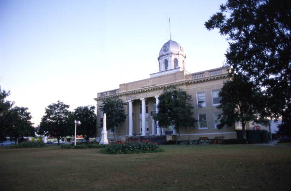 Florida Memory • Gadsden County Courthouse in Quincy.