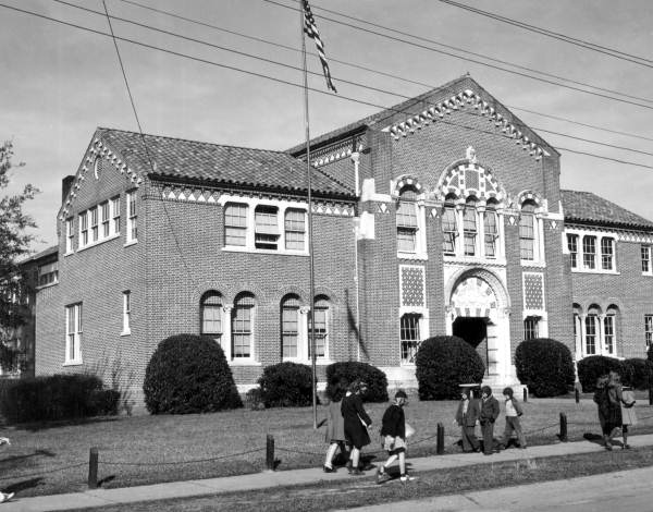Florida Memory • Sealey Memorial Elementary School - Tallahassee, Florida.