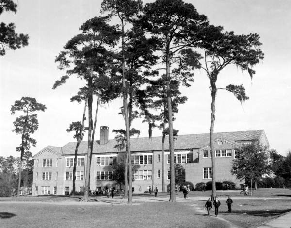 Florida Memory • Sealey Memorial Elementary School - Tallahassee, Florida.
