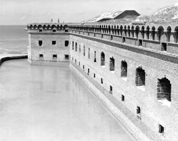 Florida Memory • Exterior view of Fort Jefferson's moat, wall, and ...