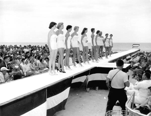 Florida Memory • Fiesta of Five Flags beauty contest - Pensacola, Florida.