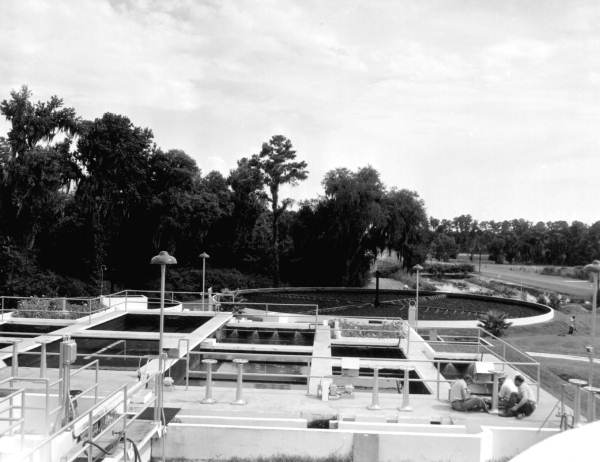 Florida Memory • Sanitary laboratory facilities at the University of ...
