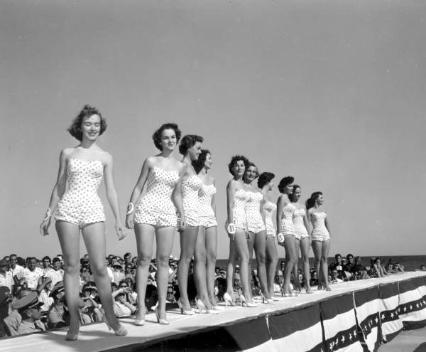 Florida Memory • Beauty contest at the Fiesta of Five Flags - Pensacola ...