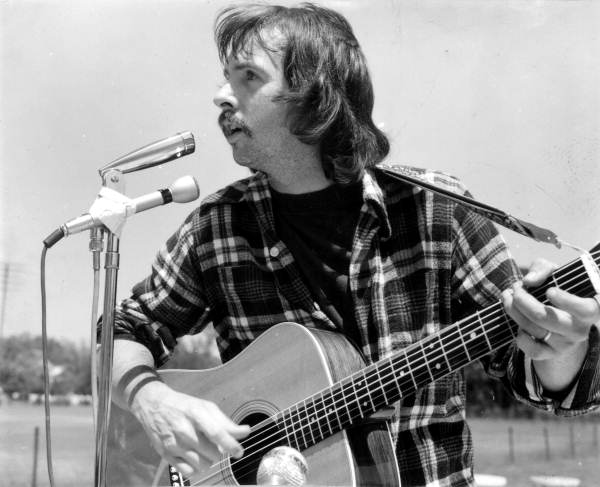 Florida Memory • Folk musician Michael Moore - Fernandina Beach, Florida