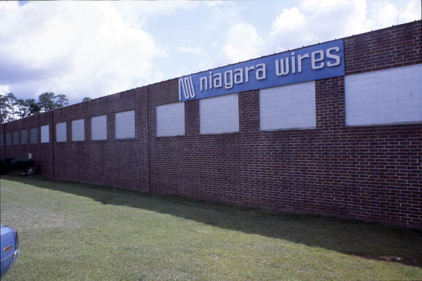 Florida Memory • Niagara Wires building in Quincy, Florida.