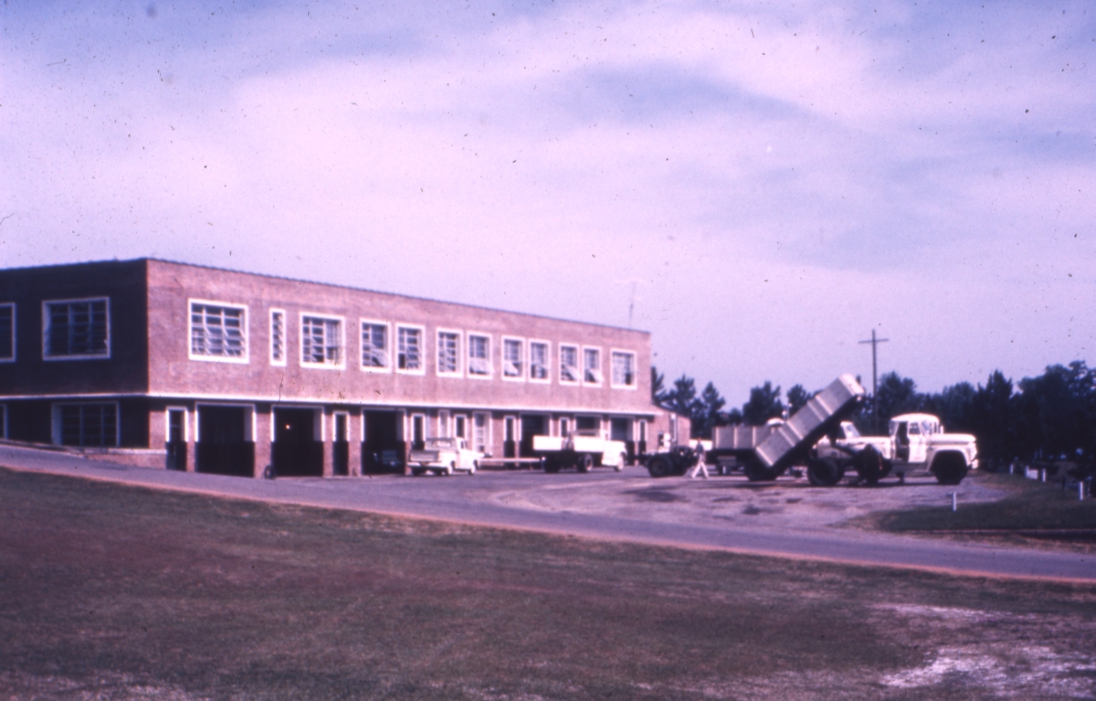 Florida Memory • Building at the Apalachee Correctional Institution ...