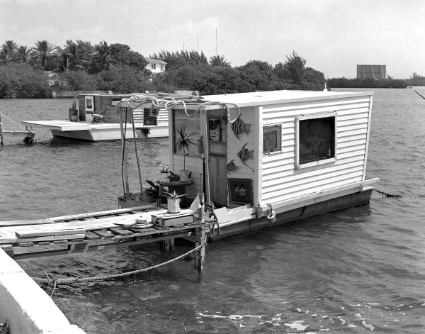 Florida Memory • Private houseboat on houseboat row section of S ...