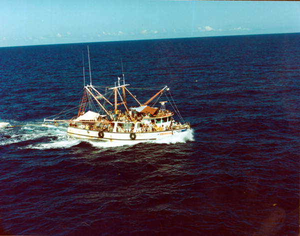Florida Memory • The "Americana" packed with Cuban refugees during the ...