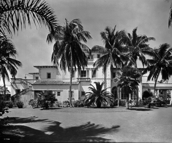Florida Memory • Home of Carl G. Fisher on North Bay Rd. in Miami Beach.