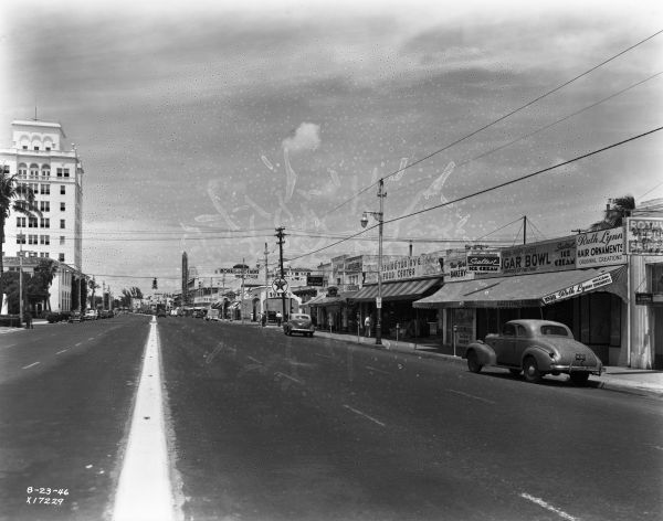Florida Memory • Looking north on Washington Ave. in Miami Beach.
