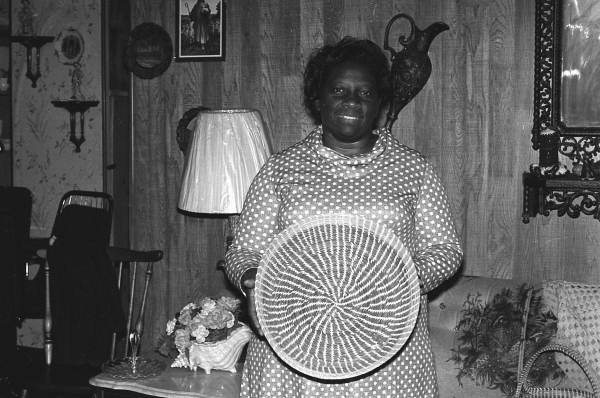 Florida Memory • Mary Lee Foreman with sweetgrass basket - Jacksonville ...