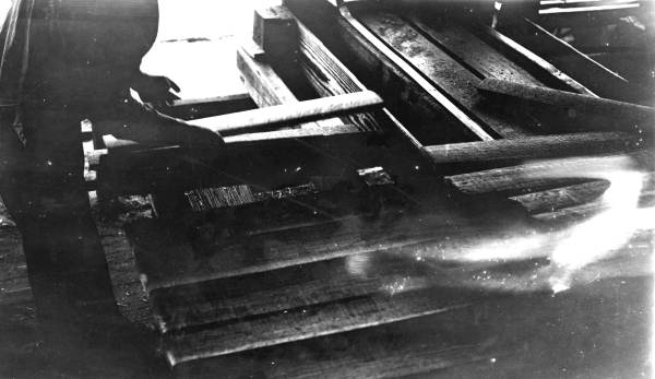 Florida Memory • Placing staves for measurements of barrel circumference