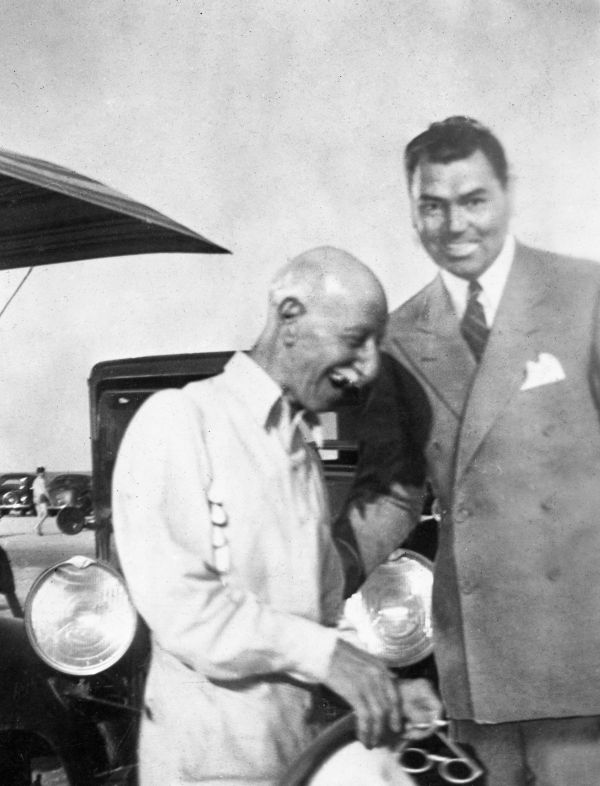 Florida Memory • Philip Isaacs with former heavyweight boxing champion ...