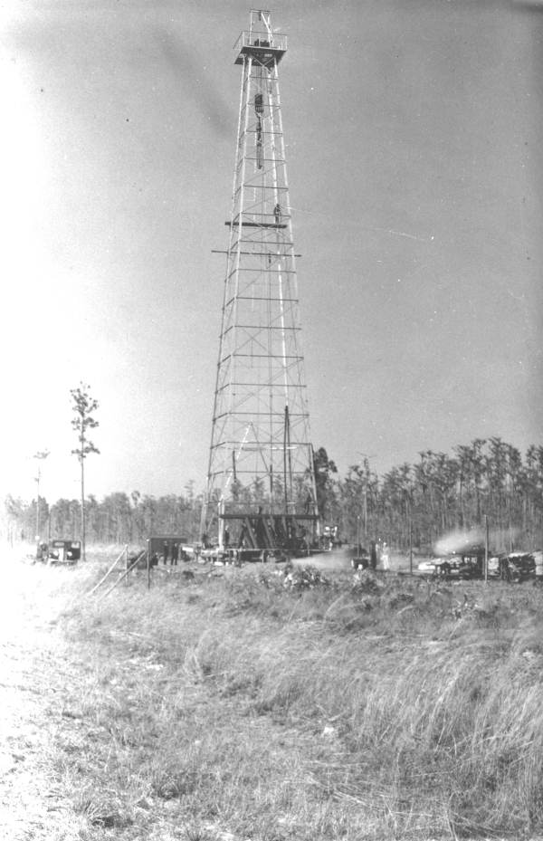 Florida Memory • Steel derrick of the Oil Development Company