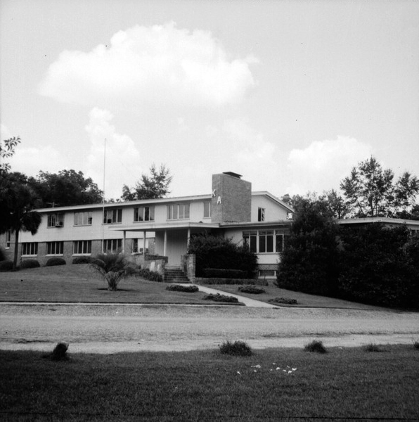 Florida Memory • Kappa Alpha fraternity house at Florida State University