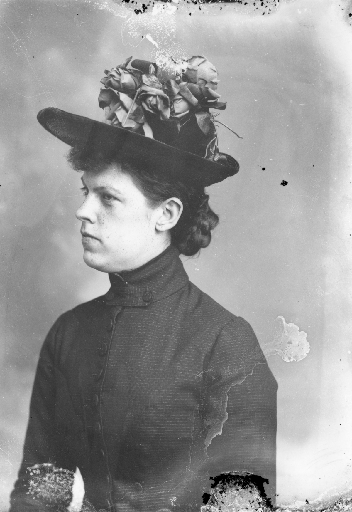 Florida Memory • Profile of Miss Thompson of Chicago.