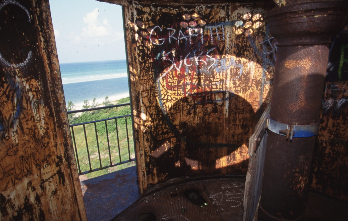 Florida Memory • Photographs of the Anclote Key Lighthouse in Pinellas ...