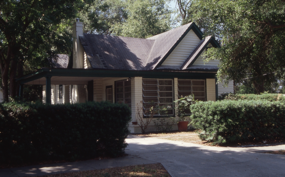 Florida Memory • Frame Vernacular residence in the Lake Hunter Terrace ...