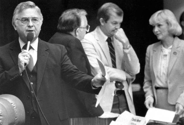 Florida Memory • Senator Childers debating his 21-year-old-drinking bill.