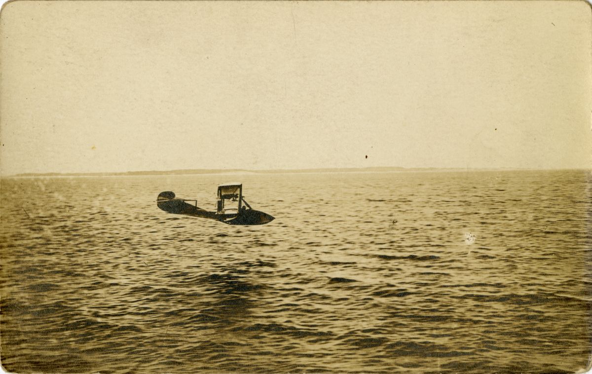Florida Memory • Flying boat near Pensacola.