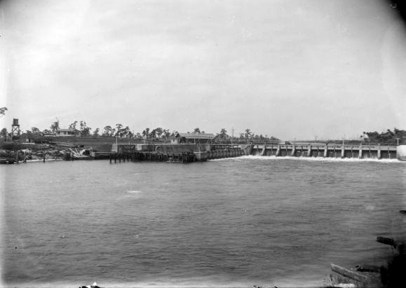 Florida Memory • Everglades drainage project dam..