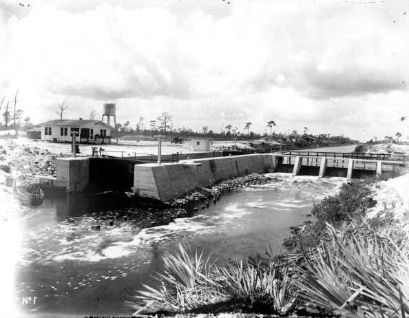 Florida Memory • View of canal lock in the Everglades Drainage District