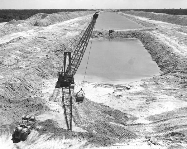 Florida Memory • Construction work on the Cross Florida Barge Canal