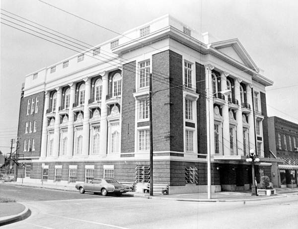 Florida Memory • Tampa club.