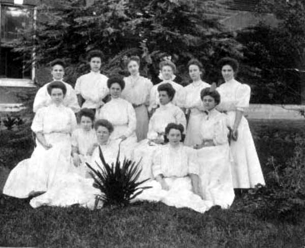 Florida Memory • Charter chapter of Chi Omega, Gamma Chapter.
