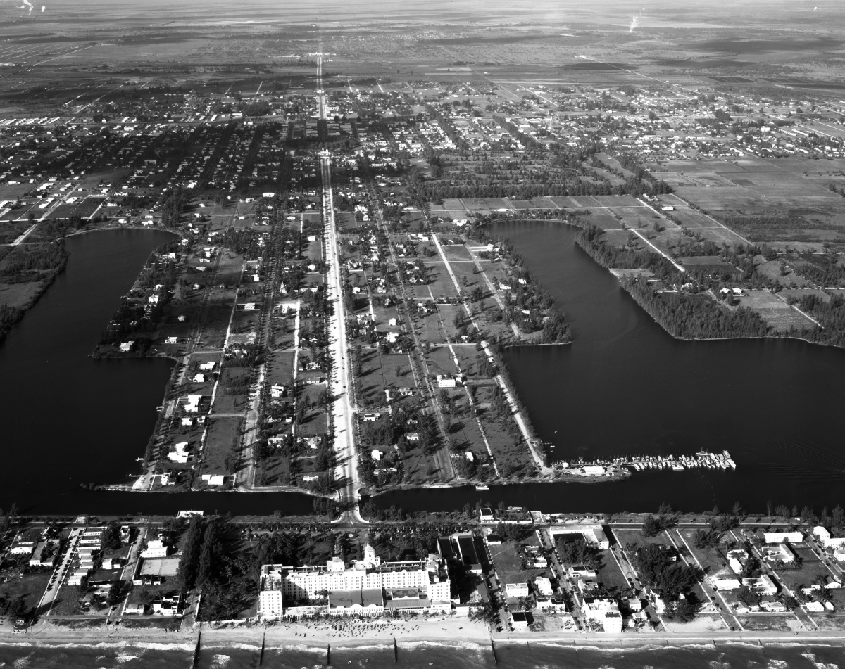 Florida Memory • Aerial view overlooking the town of Hollywood ...