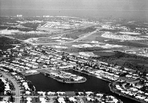Florida Memory • Aerial view overlooking a section of Fort Lauderdale ...