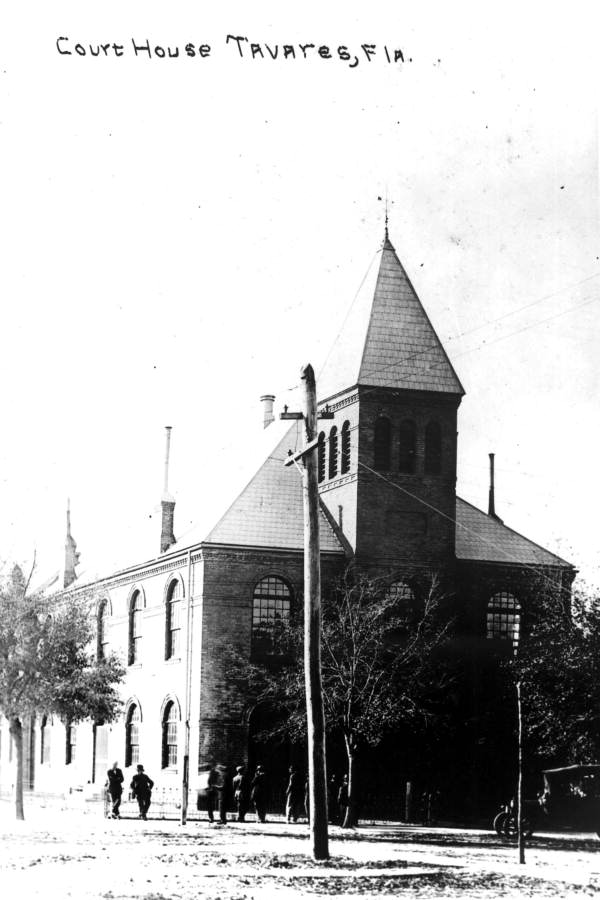 Florida Memory • Lake County Courthouse building - Tavares, Florida.