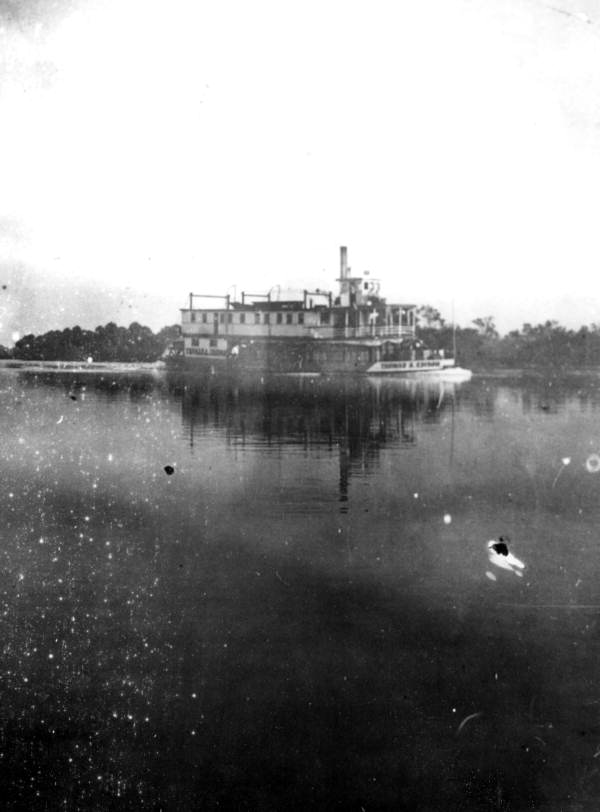 Florida Memory • Paddle steamer "Thomas A. Edison" running on the ...