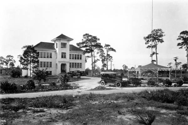 Florida Memory • Lemon City school building - Miami, Florida.