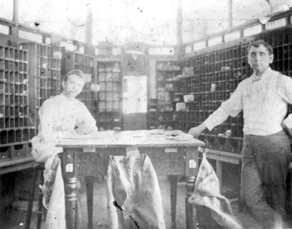 Florida Memory • Bert Fish (left) and an unidentified man working in ...