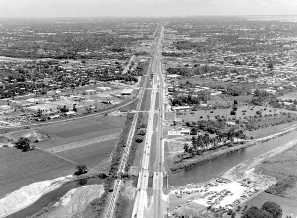 Florida Memory • Aerial view of U.S. Highway 1, south of the city ...