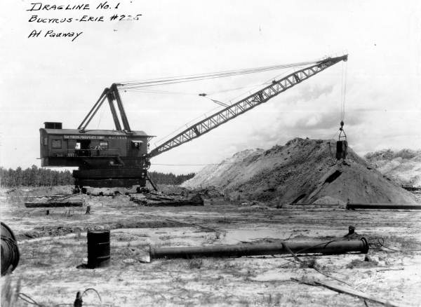 Florida Memory • Southern Phosphate Corporation's Bucyrus-Erie class ...