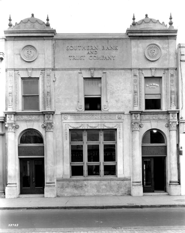 Florida Memory • Southern Bank and Trust Company building - Miami, Florida.