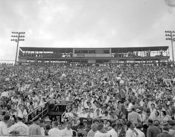 Florida Memory • View of crowd at the Gator Bowl Stadium during the ...