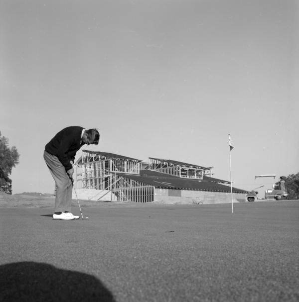 Florida Memory • View showing golfer putting at the Killearn Golf and ...